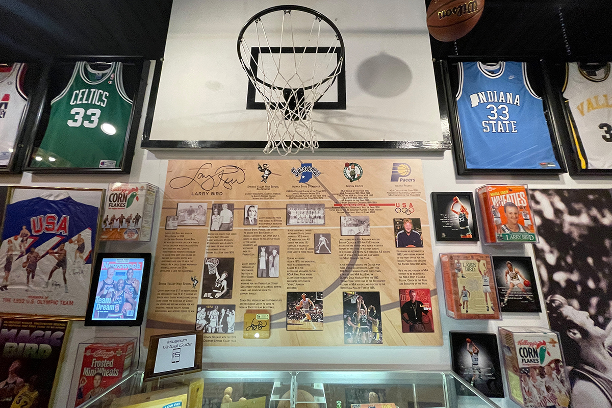 Sports Enthusiasts Enjoy This Exhibit In This Downtown Museum | Today's ...